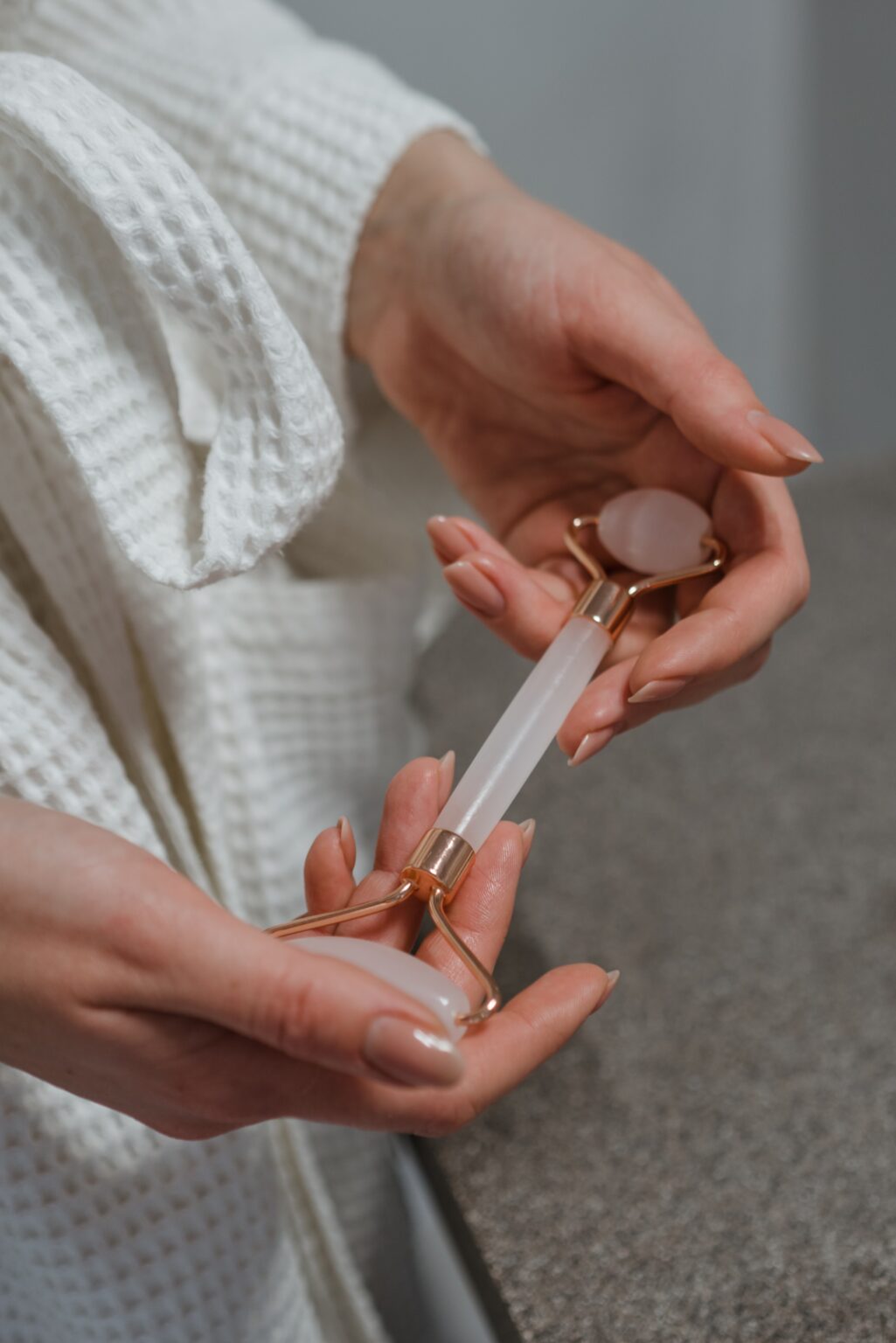 8 benefits of using scrubs for your skin – Bright life Daily